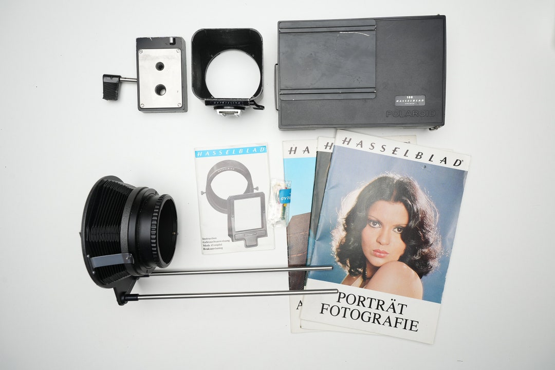 Hasselblad Lens Shade for Bellows Extension With Polaroid 100 (50504 ...