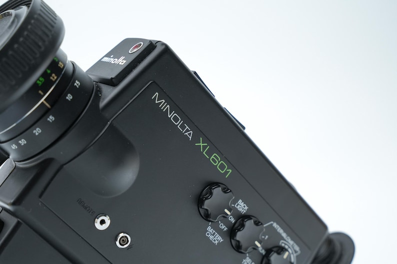 Minolta XL601 Super 8 Camera – F/1.7 Rokkor Lens, 6x Zoom, Split Focus ...