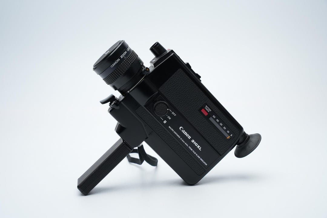 Canon 310XL Super 8 Camera 7.5-25mm F/1.0 Lens, 1970s Classic - Etsy
