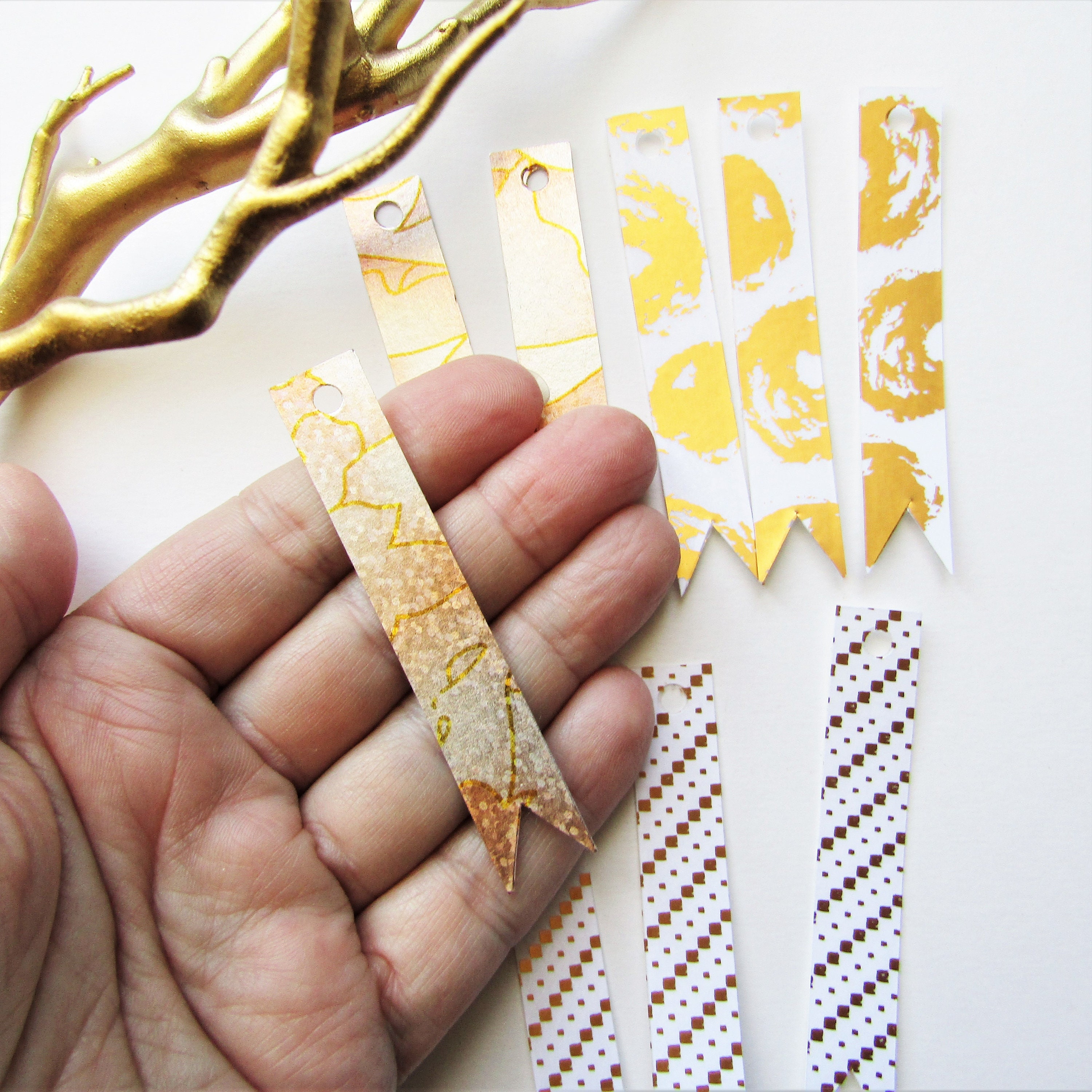 9 Long Gift Tags, Gold and White Tags, Long Rectangle Tags, Shiny Tags ...