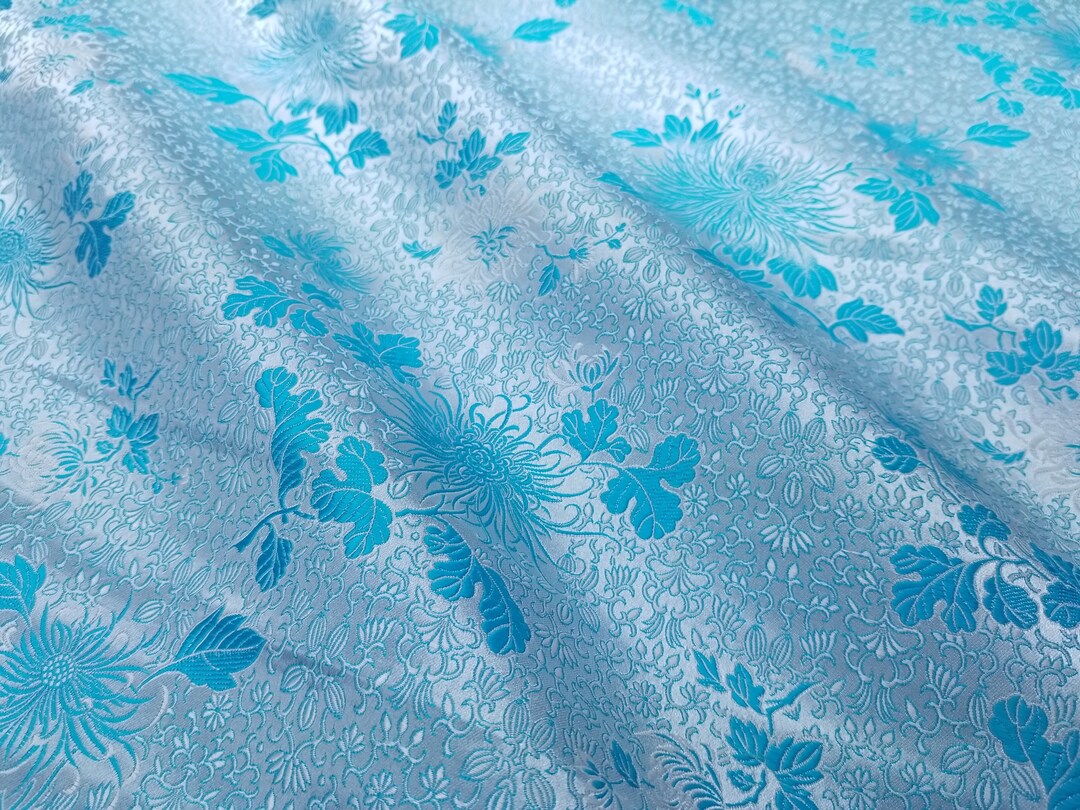 Fabric Silk Brocade Silver and Blue Chrysanthemum Chinesischer Brokat ...
