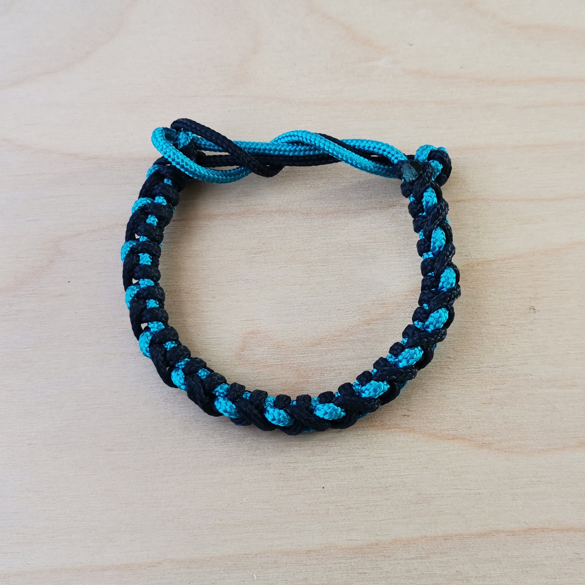 Custom Thin Paracord Bracelet in 52 Colors, Adjustable Paracord ...
