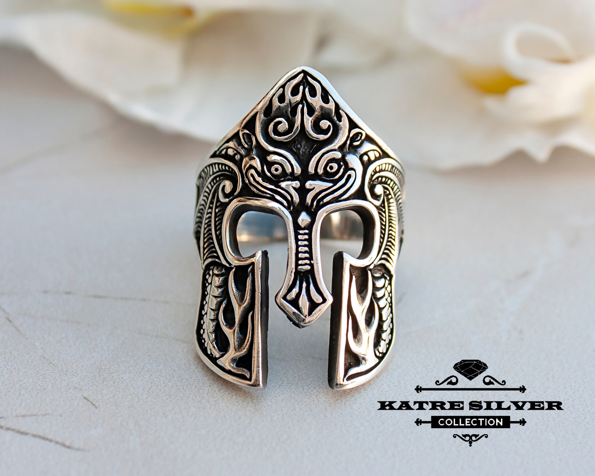 Helmet Gladiator Spartan Mask Warior Symbol of Power Gladiator Helmet ...