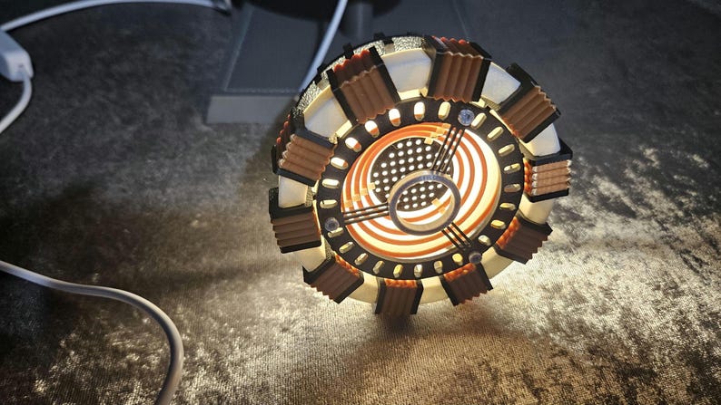 Iron Man Arc Reactor Mark 1 Replica – USB LED Light With Stand | 'proof ...