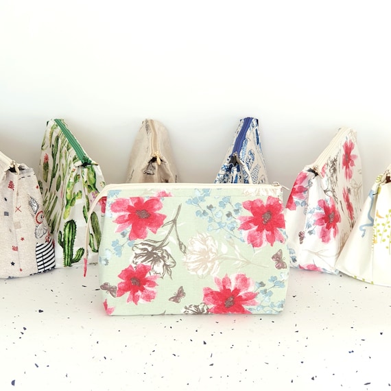 Accessories bags & cosmetics store