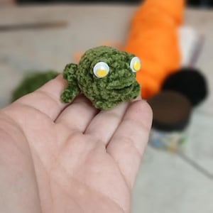 Giant Emotional Support Frog Pattern!! - Etsy