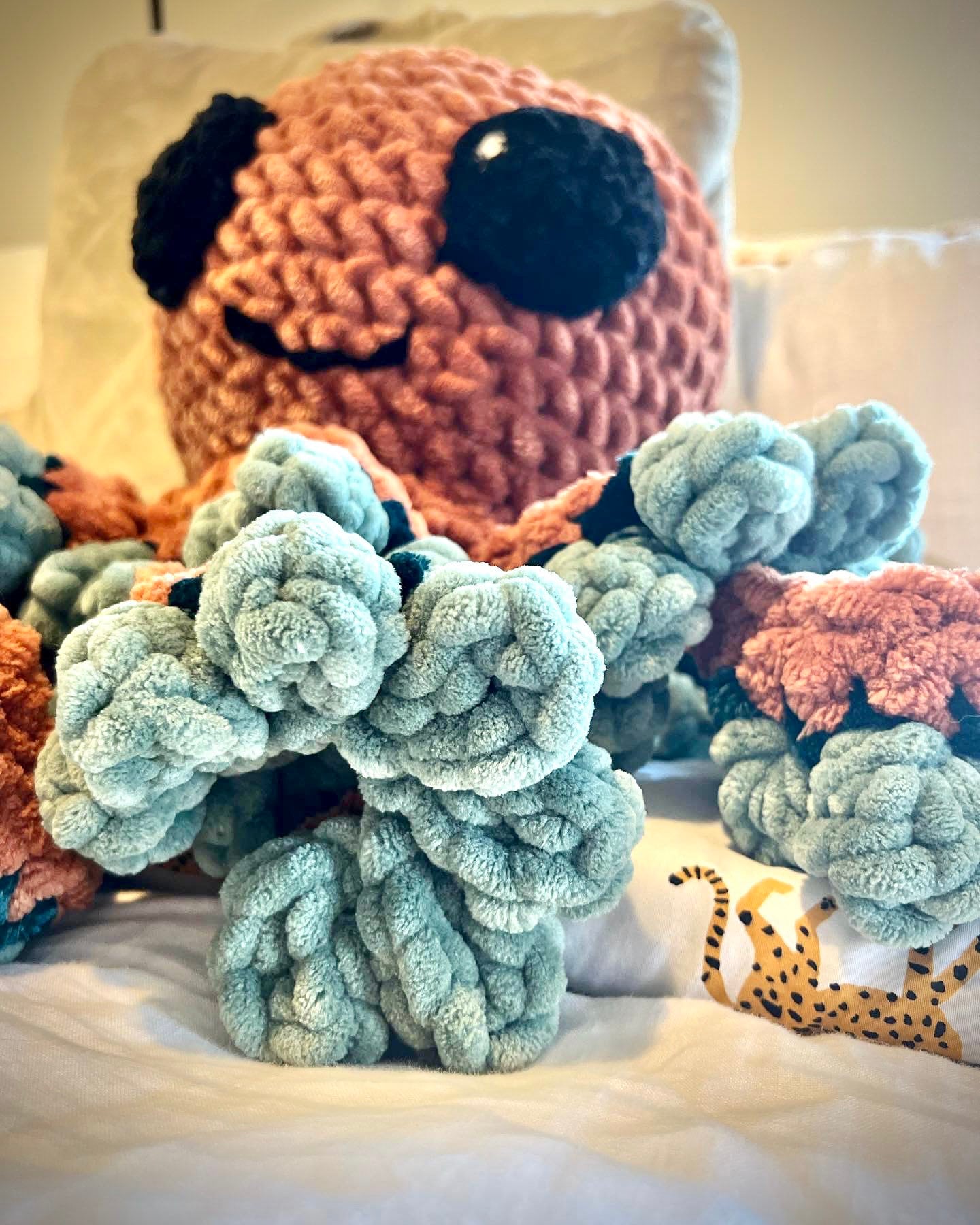 Pattern for Plushy Emotional Support Octopus | Etsy