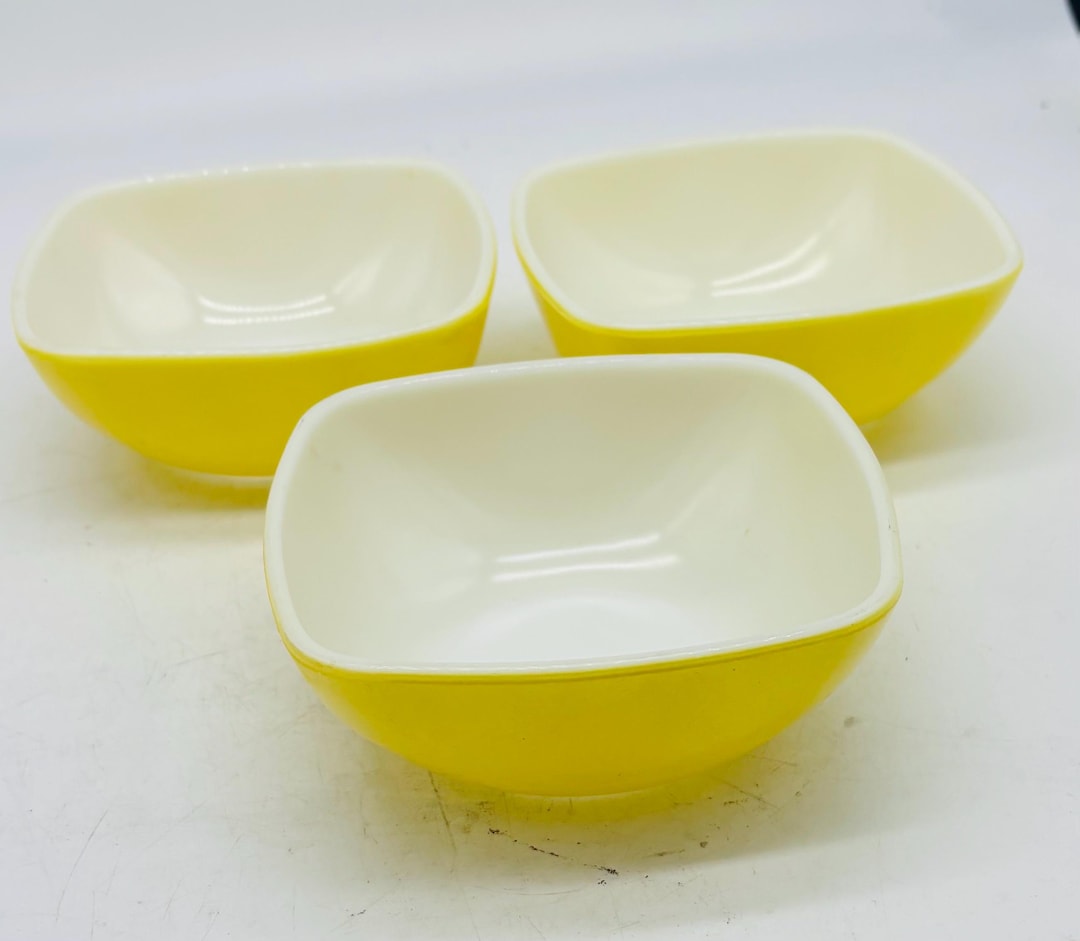 Three, Vintage, Yellow, Pyrex Bowls! From the Primary Colors Hostess ...