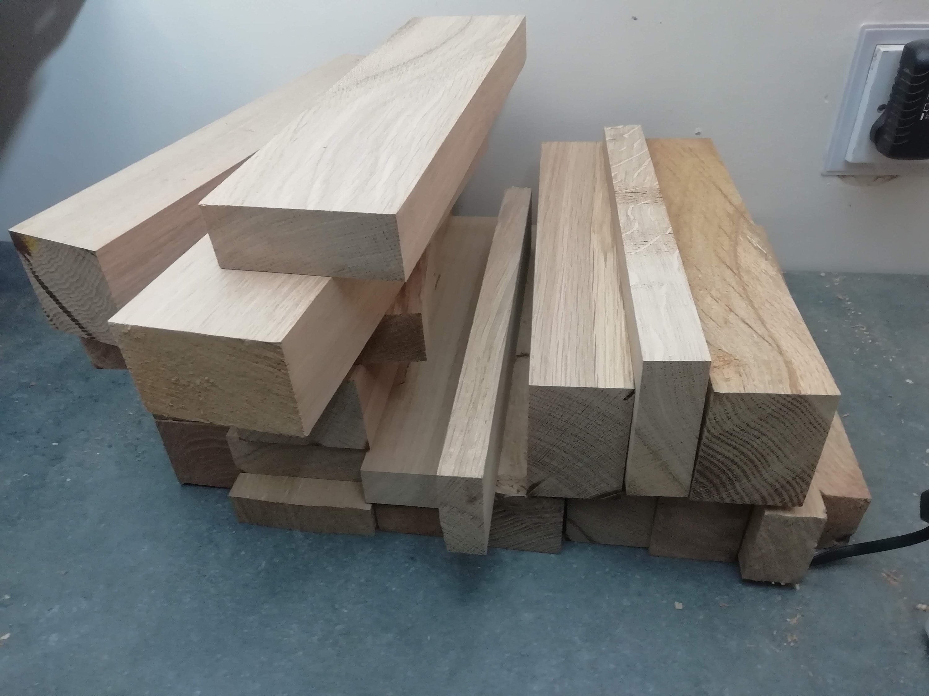 Solid PLANED Oak Wood off Cuts 1 Box of Timber for Woodworking Craft ...