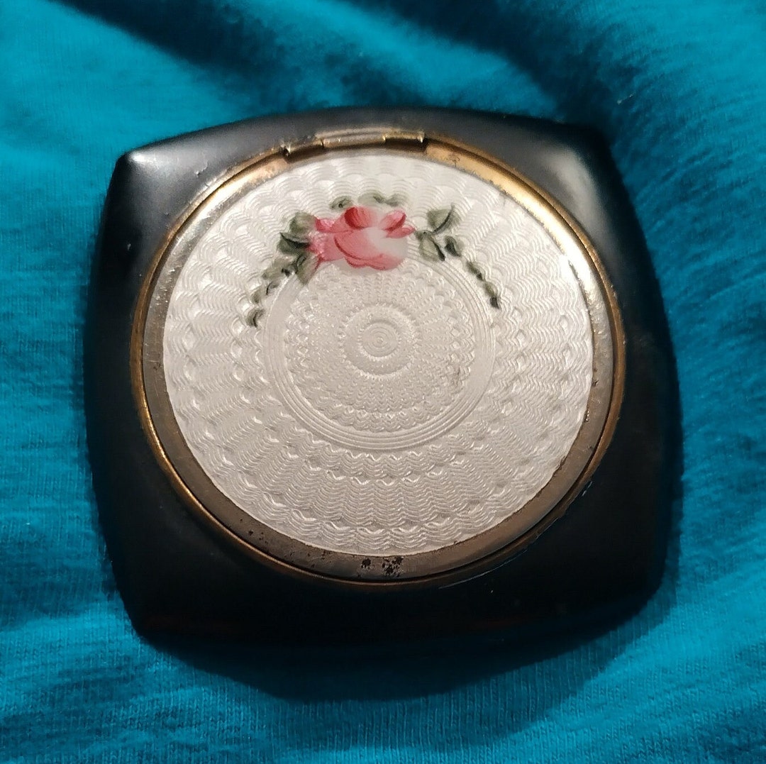 Vintage Black Enamel Compact - Etsy