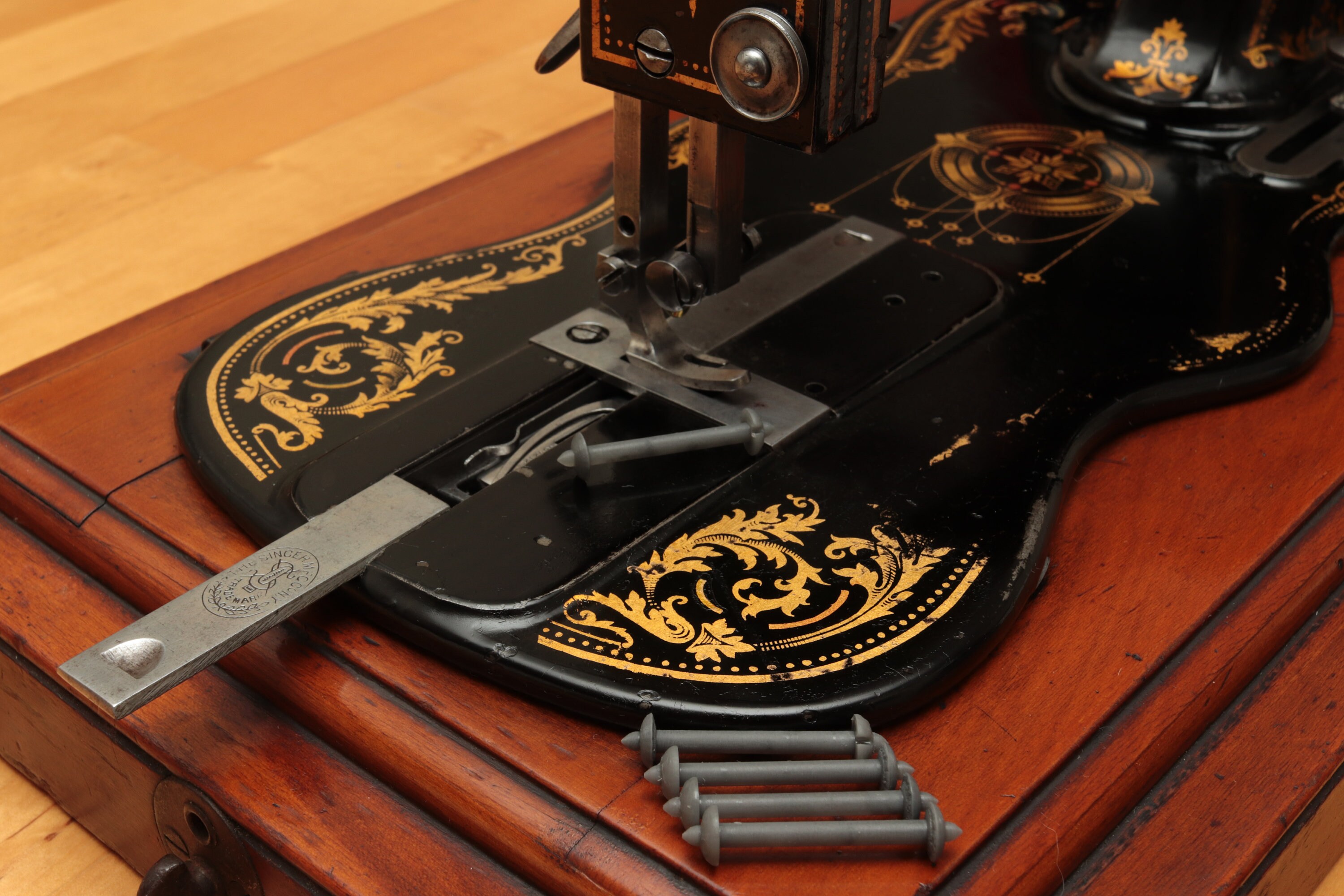 5 X Sewing Machine Bobbins for Vintage Singer 12k 13k Shuttle Machines ...