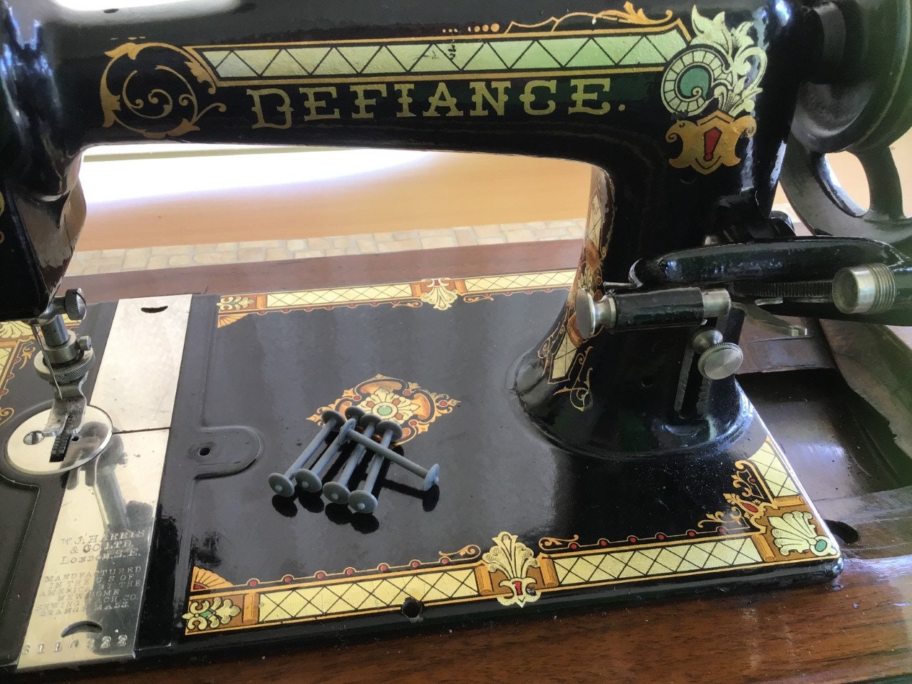 5 X Sewing Machine Bobbins for Vintage Harris, Defiance & New Home ...