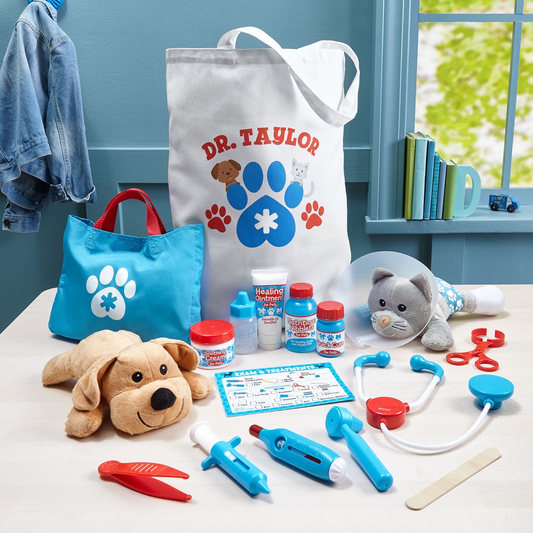 Personalized Melissa & Doug® Examine and Treat Vet Set - Customize With ...