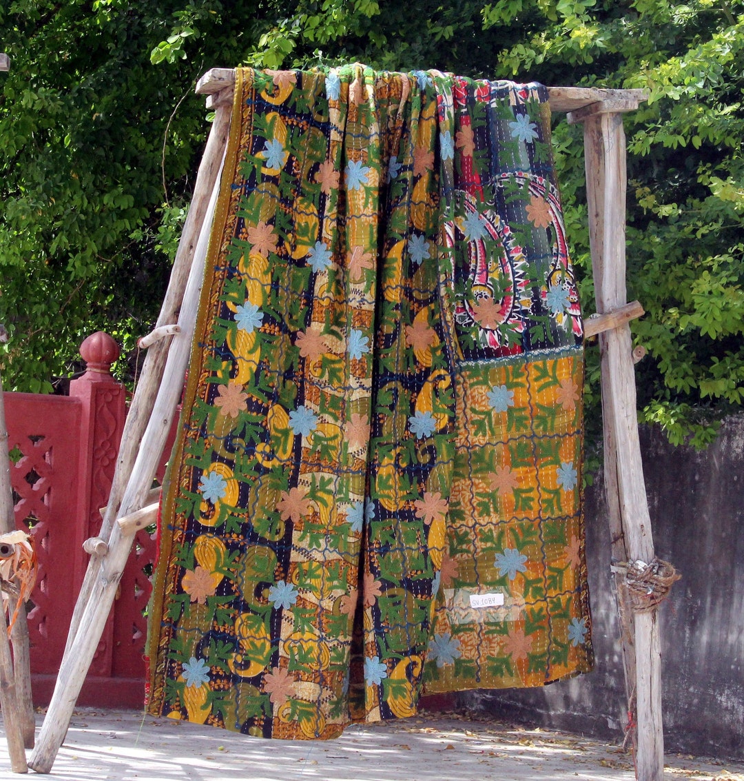 Bohemian Kantha Blanket, Kantha Throw Sari Quilt, Vintage Kantha Suzani ...