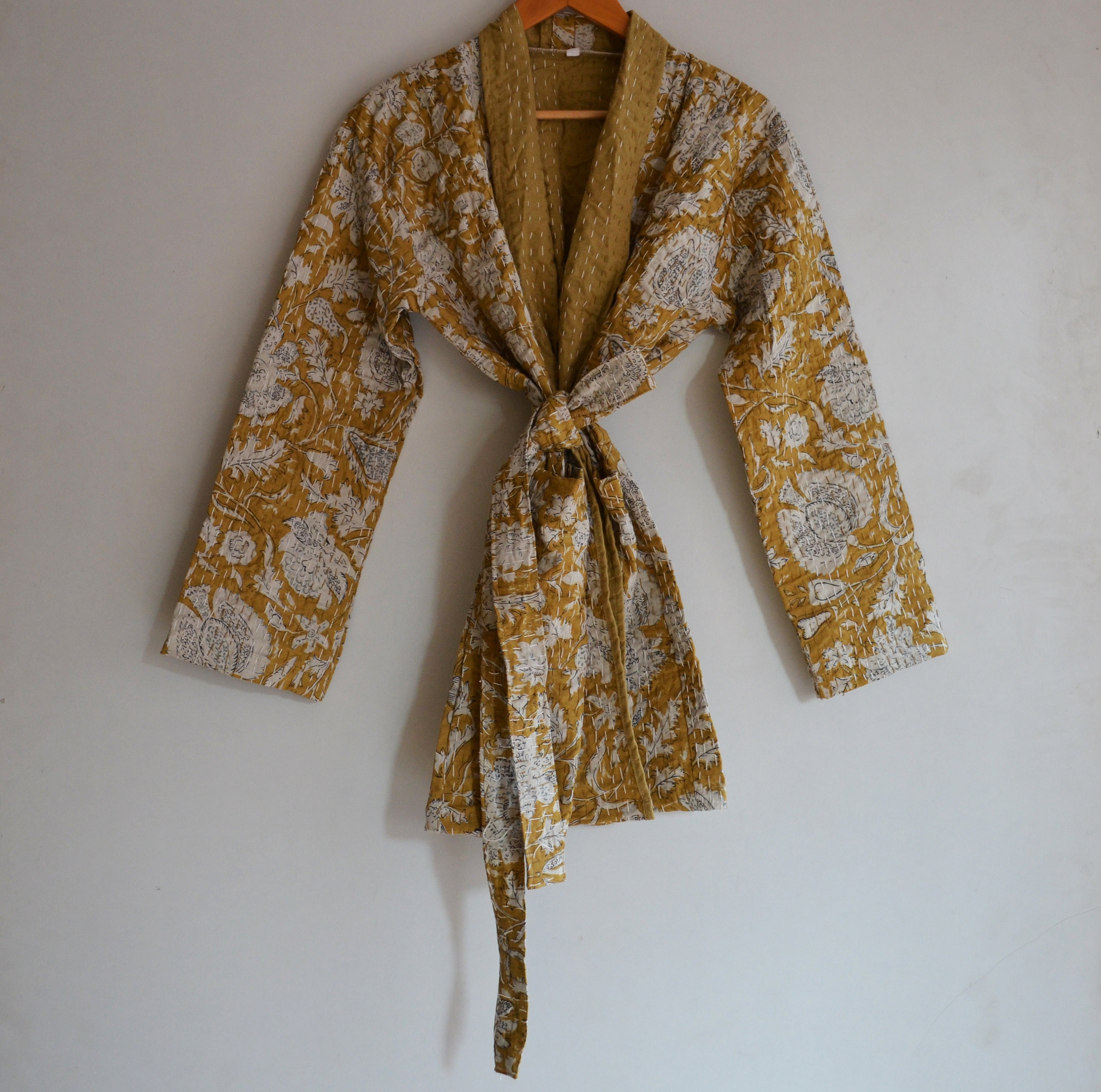 Organic Cotton Women Wear Quilted Jacket, Indian Handmade Kantha Quilt ...