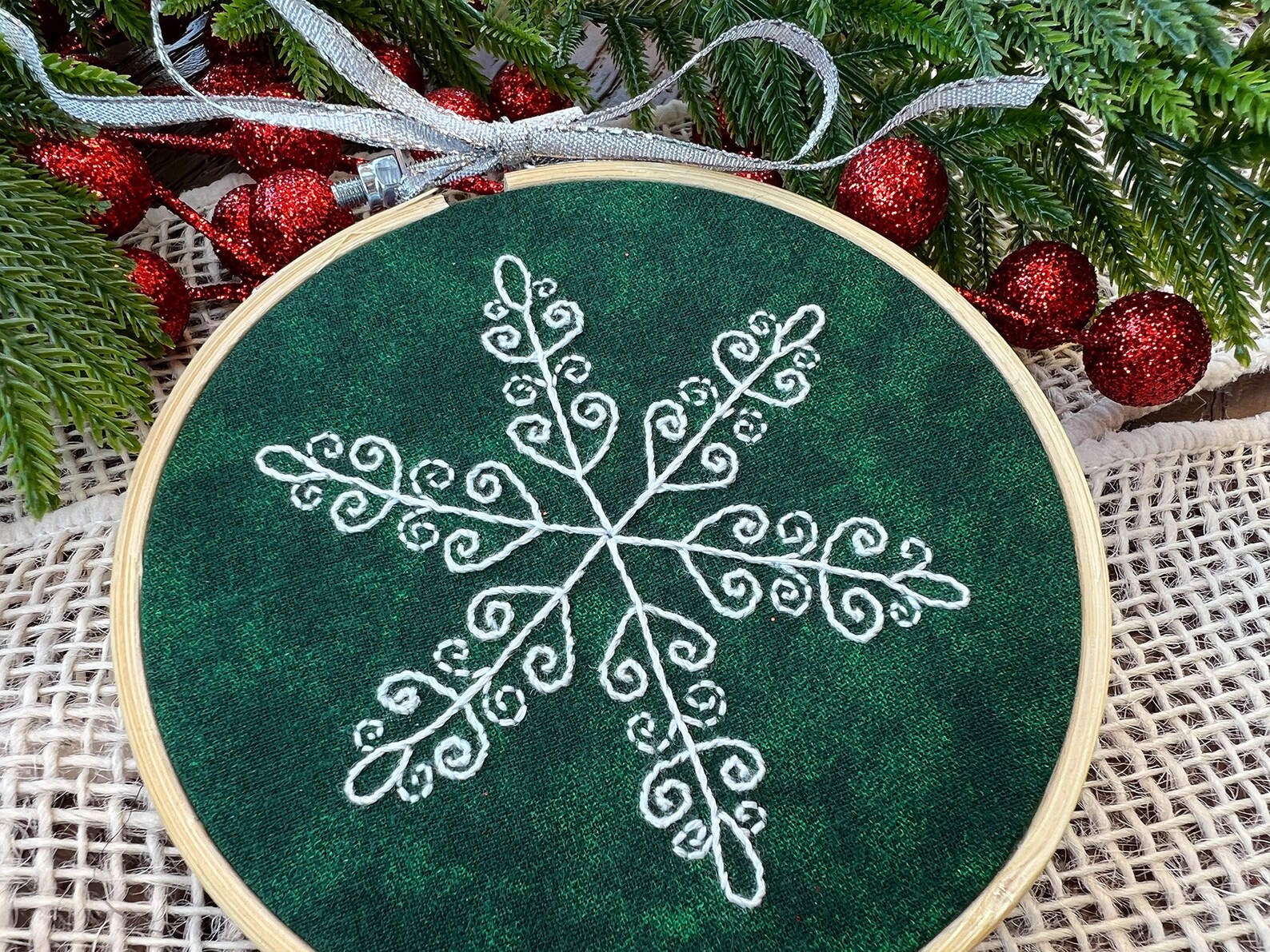 6 Snowflakes Hand Embroidery Pattern Christmas Ornament - Etsy