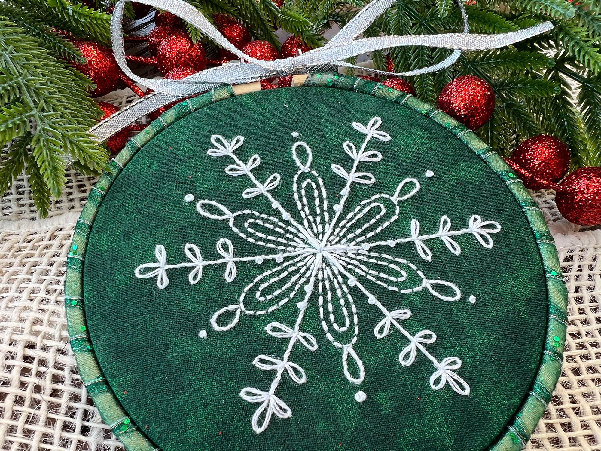 6 Snowflakes Hand Embroidery Pattern Christmas Ornament - Etsy