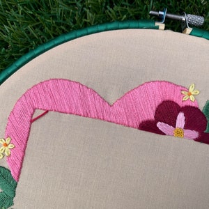 Embroidery Picture Frame PDF Pattern | Unique Floral Embroidery Photo ...
