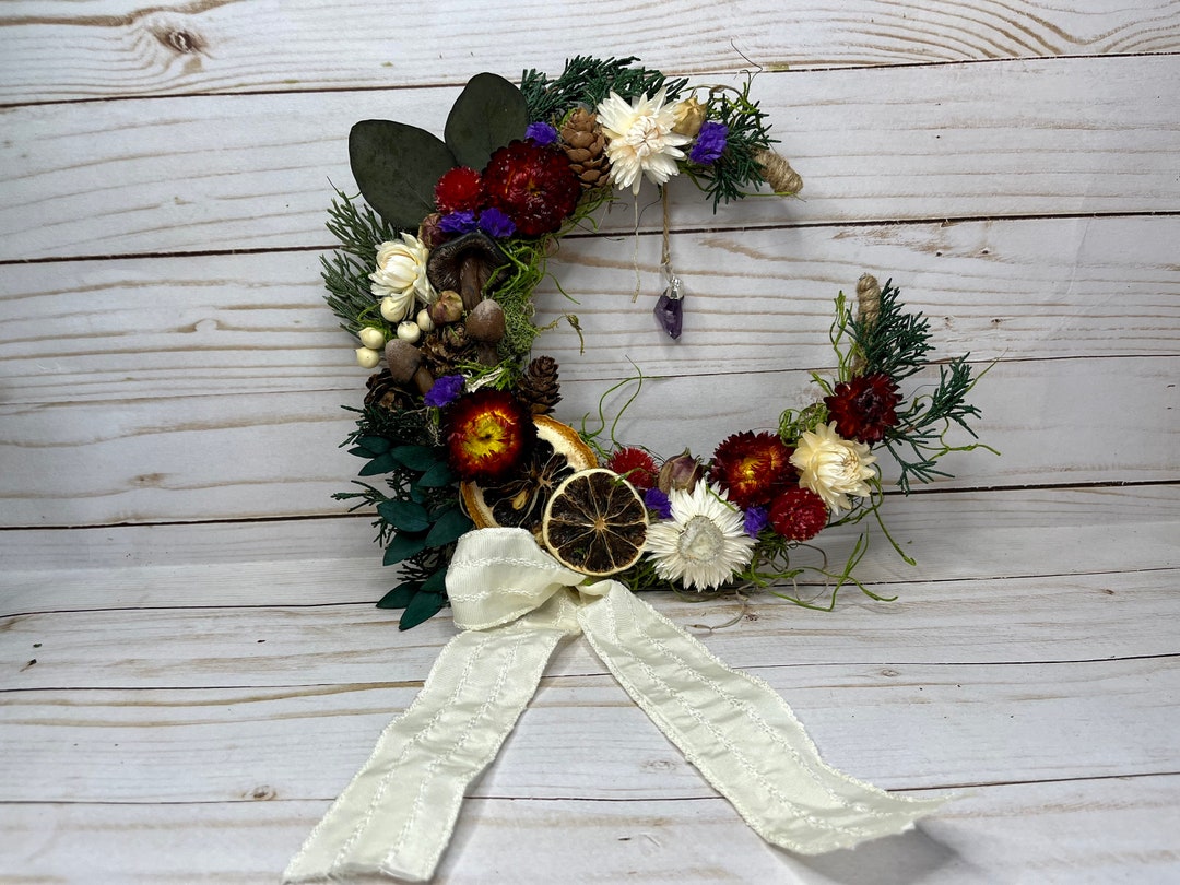 Winter Solstice Moon Wreaths, Rustic Holiday Decor, Woodland Decor ...