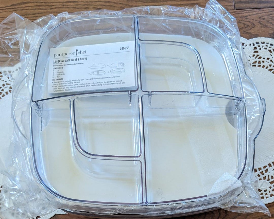 Pampered Chef Large Cool & Serve Fruit Veggie Tray / Deviled Egg Tray ...