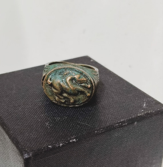 Antique Bronze Rome Empire Signet seal Horse Ring - Gem