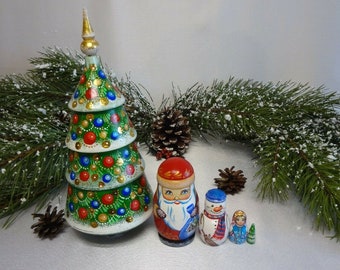 Christmas Gnomes Nesting Dolls, Christmas Style Stacking Dolls ...