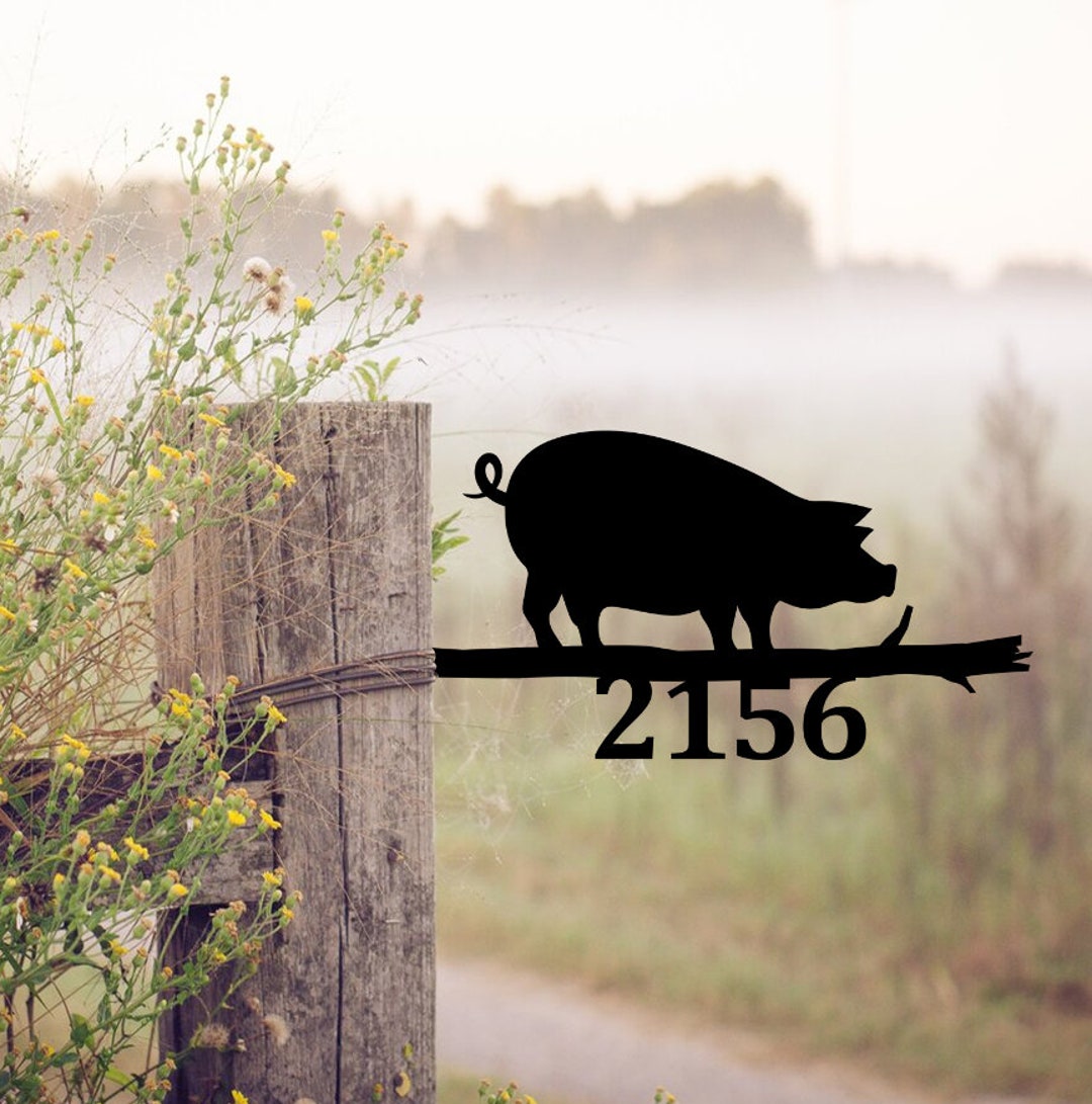 Custom Funny Pig Metal Tree Stake Personalized Pig on the - Etsy