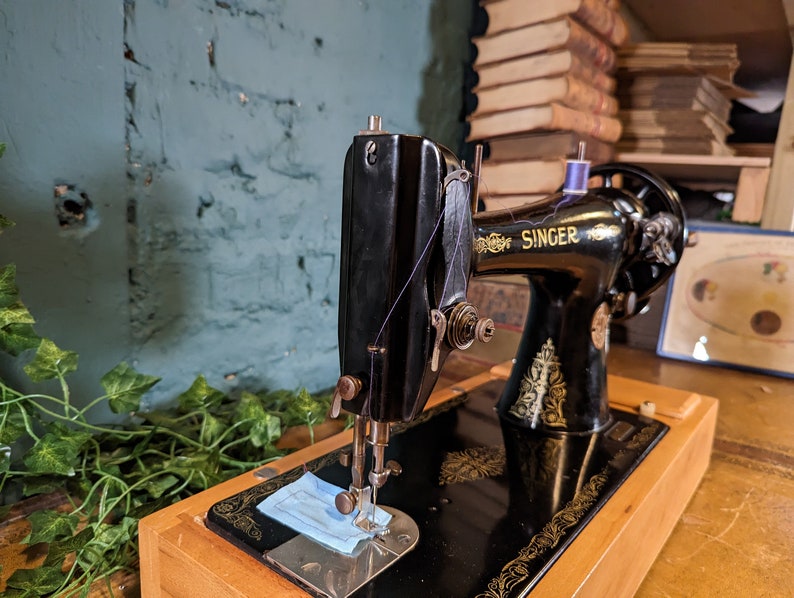 Singer 66K Hand Crank Sewing Machine - Etsy