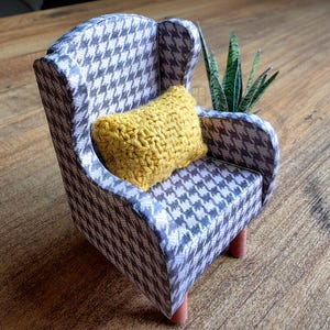 DIY Printable Armchair | Classic Houndstooth | Dollhouse Furniture PDF ...