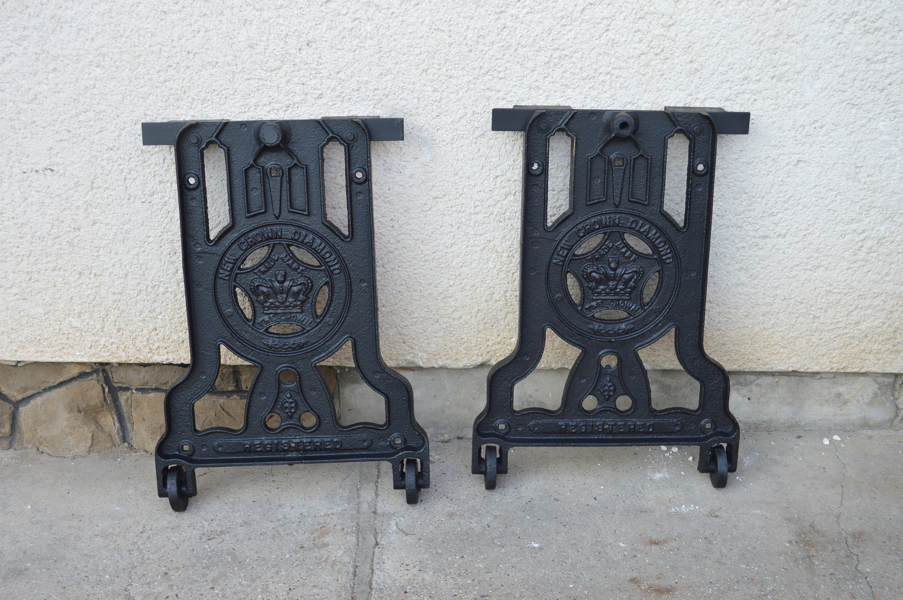 A Pair of Antique English Cast Iron Table Legs Dining Table - Etsy