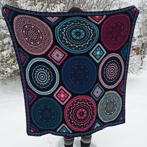 CUTE CROCHET BLANKET, Labyrinth Blanket, Intricately Designed Crocheted ...