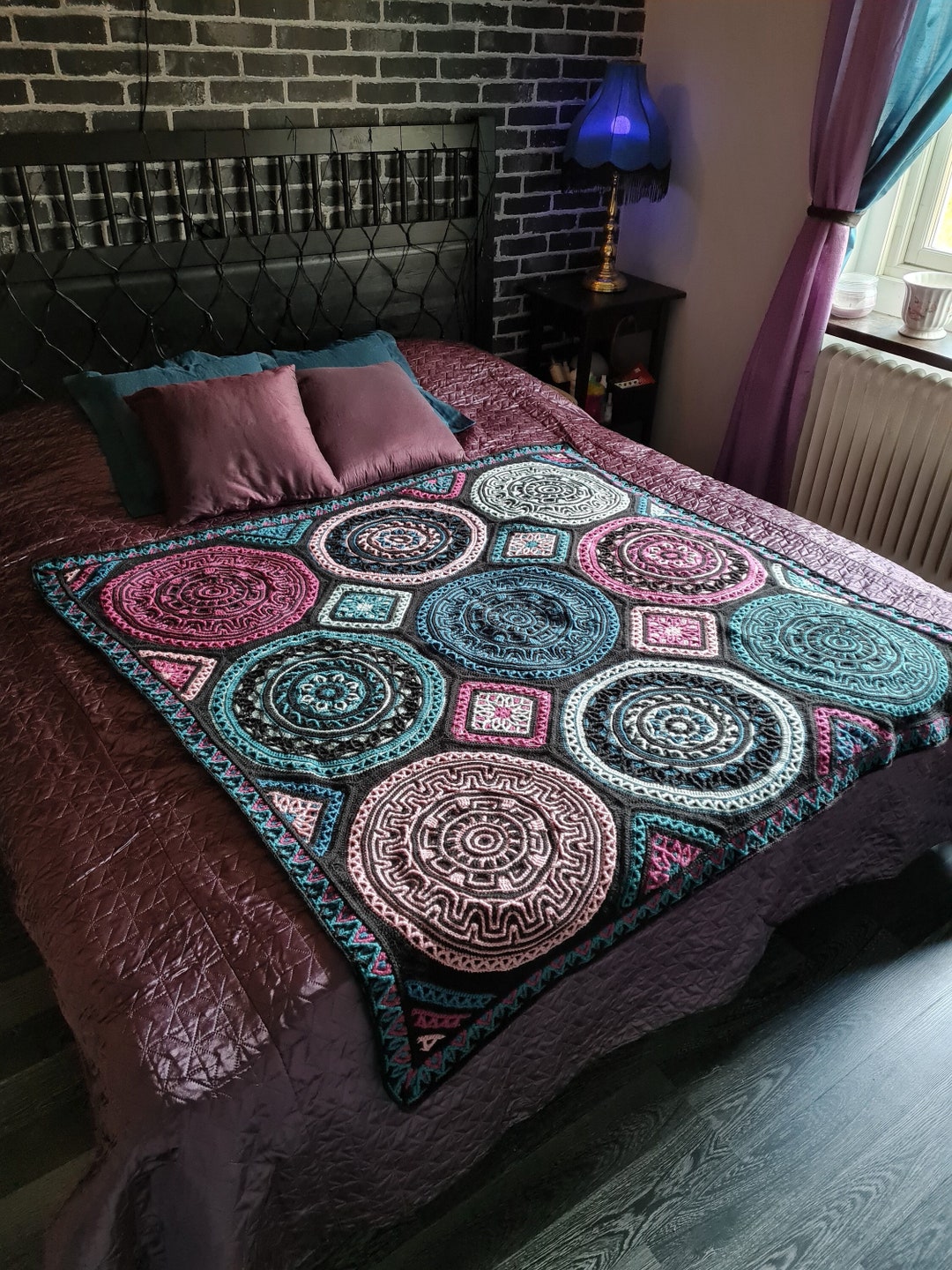 CUTE CROCHET BLANKET, Labyrinth Blanket, Intricately Designed Crocheted ...