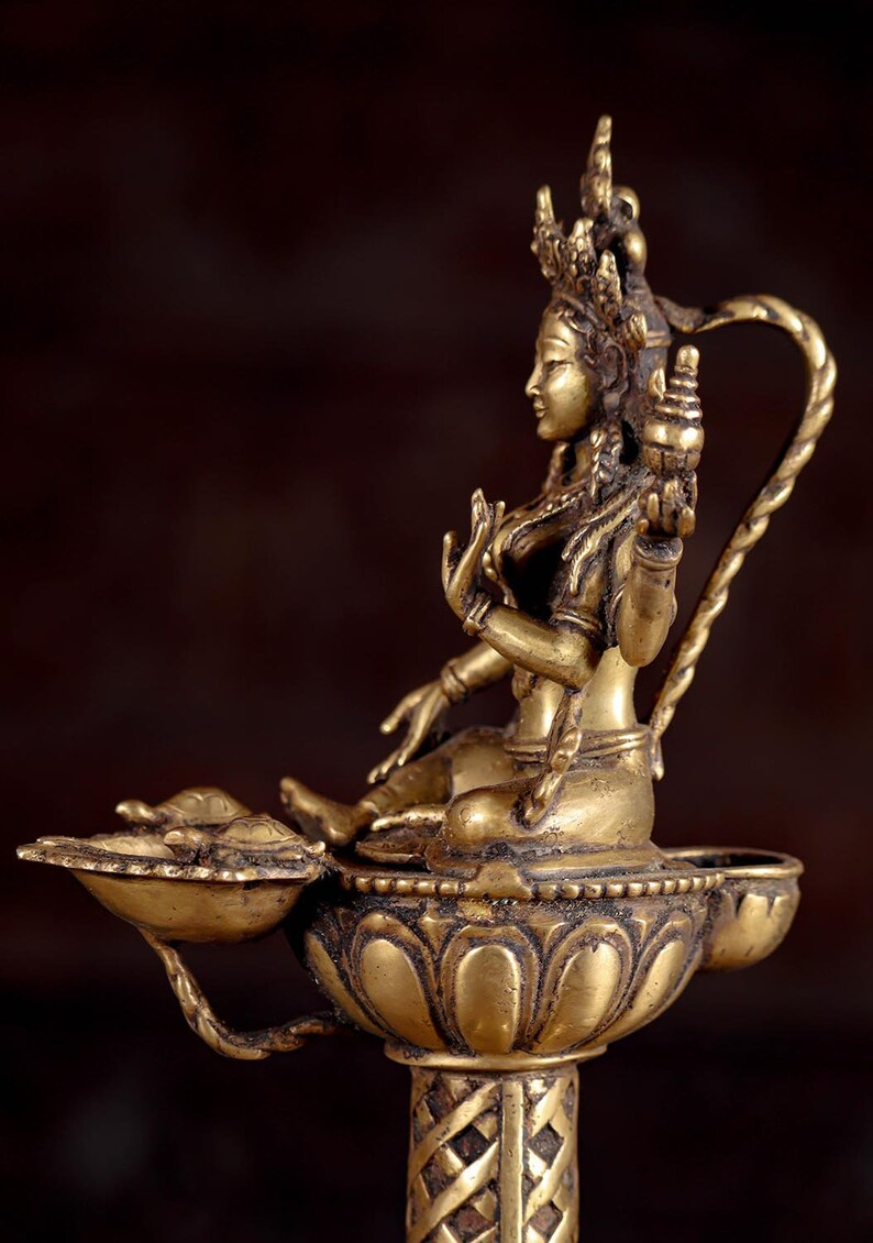 Lakshmi Oil Lamp panas/diya 11 Nepalese Brass Deepam With Lotus Base ...