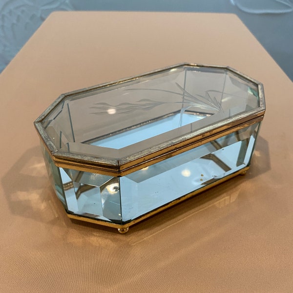 Vintage Glass Box - Etsy