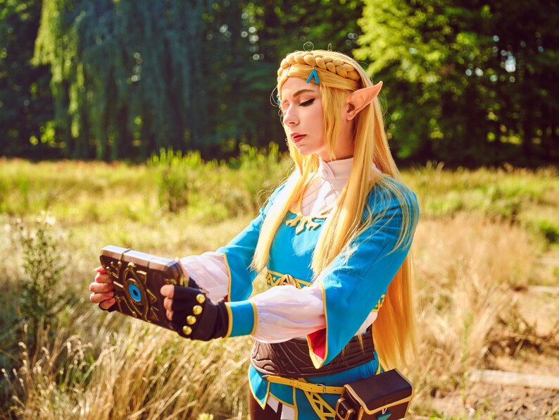 Sheikah Slate Replica 3d Printed and Painted / the Legend of Zelda ...