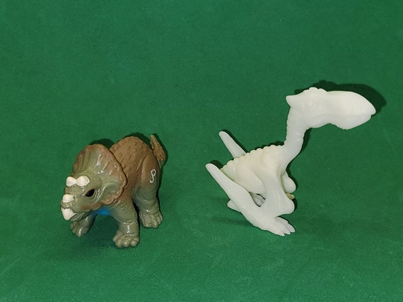 Fire Beak quetzalcoatlus Hatchling by Mike Santillan - Etsy