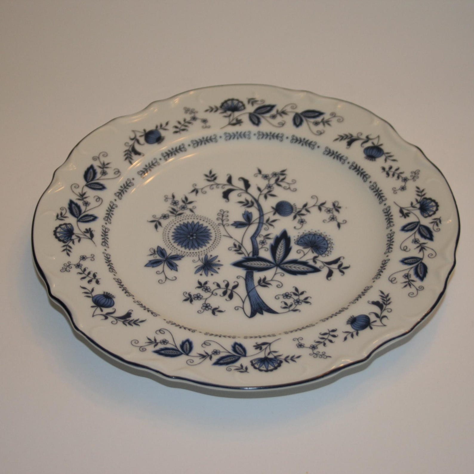 Vintage Sone China of Japan "blue Onion" 8" Salad Plate Pattern # 3318 ...
