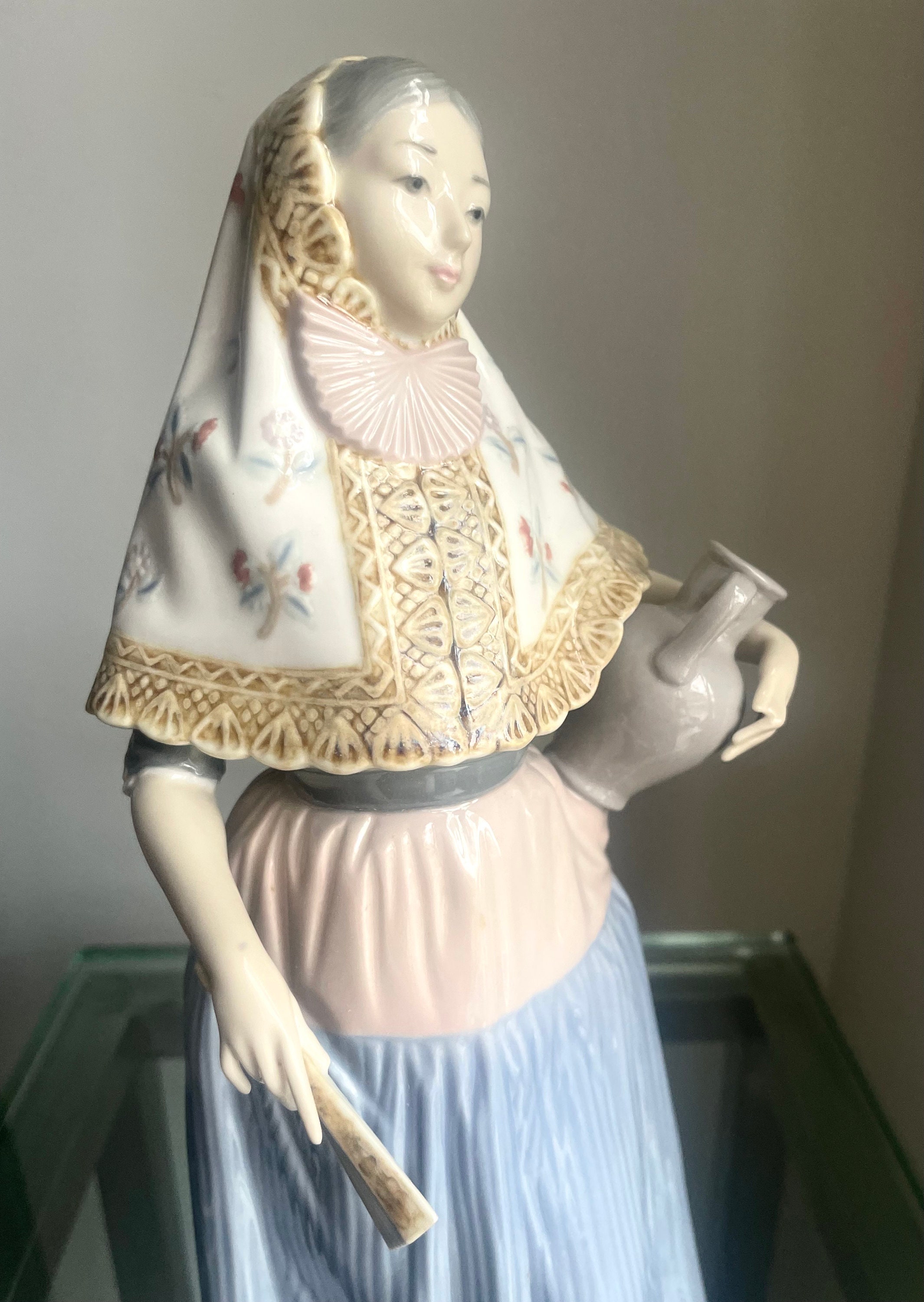 Lladro Lady From Majorca No 5240 Designed by Vincente Martinez - Etsy