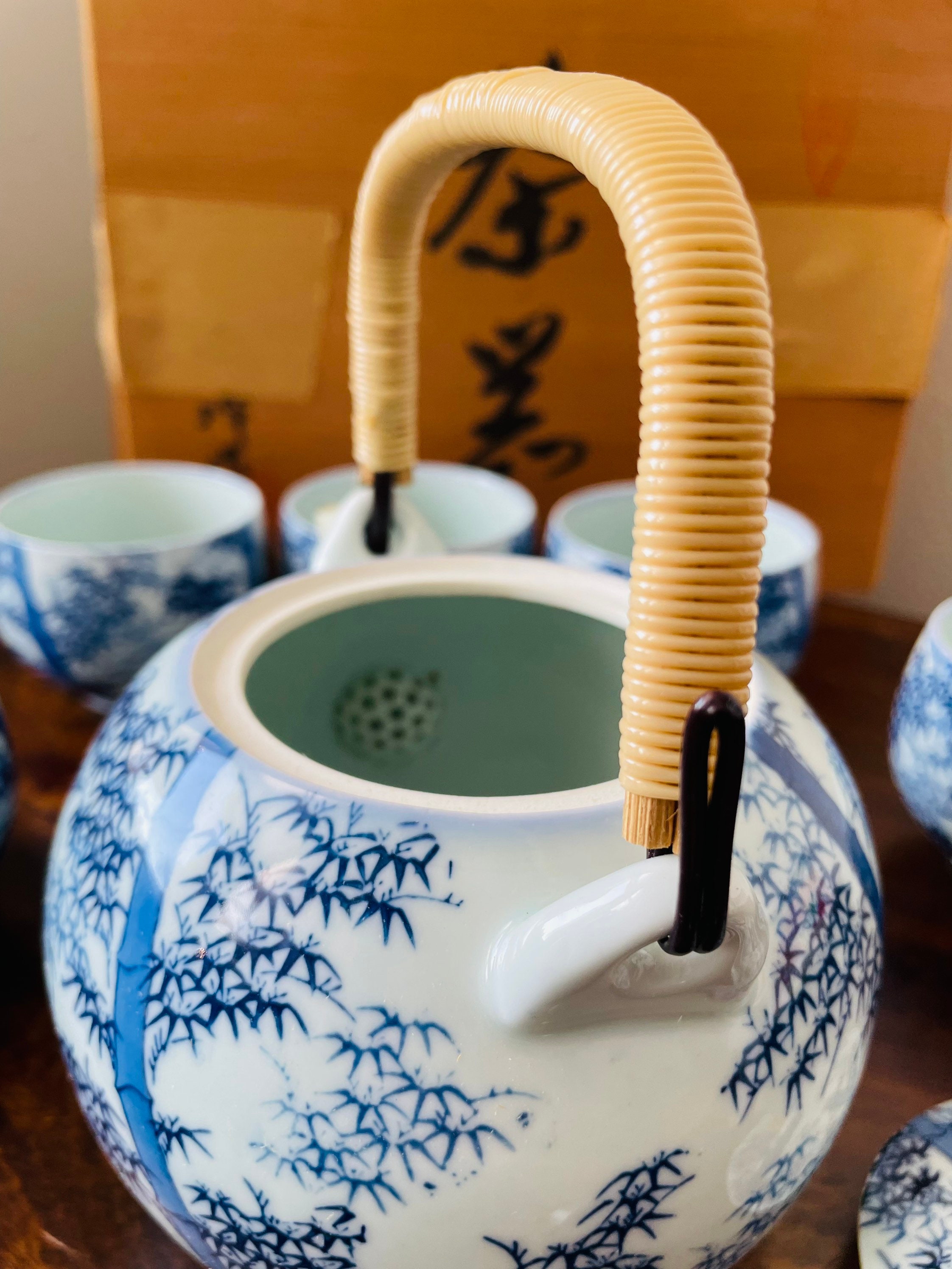 Japanese Arita Porcelain Tea Set 5 Teacups Tea Pot With Original Wooden ...