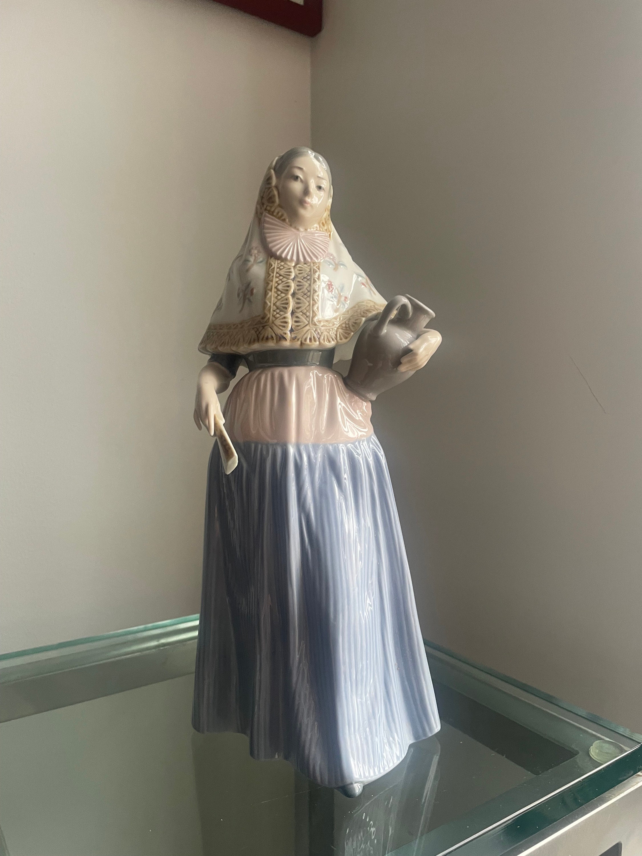 Lladro Lady From Majorca No 5240 Designed by Vincente Martinez - Etsy