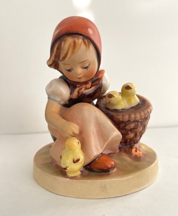 Vintage Goebel Hummel Figurine chick Girl Girl With Baby - Etsy
