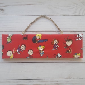 Peanuts Key Hanger, Charlie Brown Key Holder, Snoopy Wall Decor - Etsy