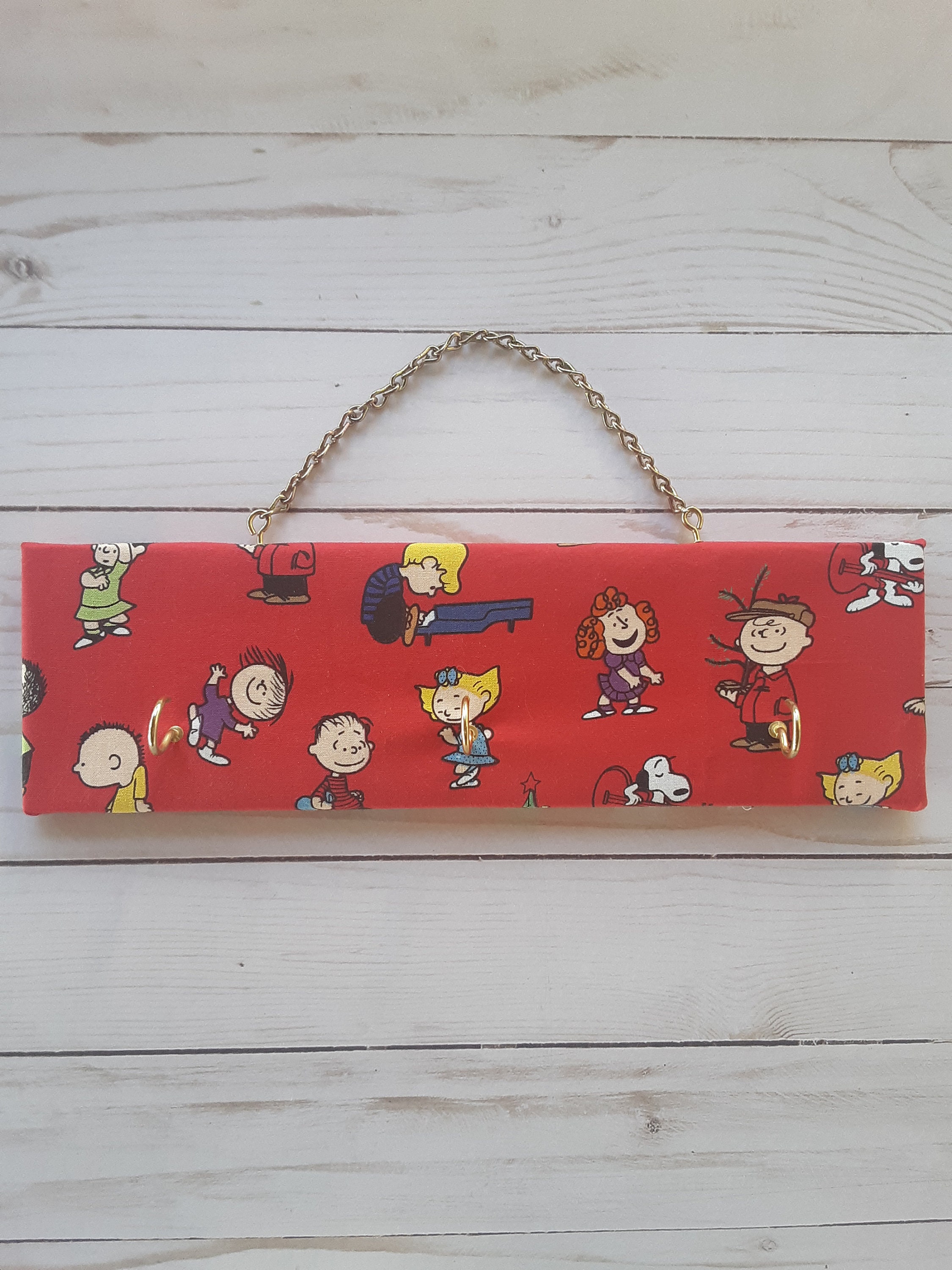 Peanuts Key Hanger, Charlie Brown Key Holder, Snoopy Wall Decor - Etsy