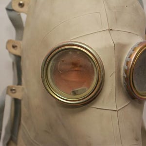 Vintage Gas Mask for Sick Elephant SR-1 II Class, Collector's Item ...
