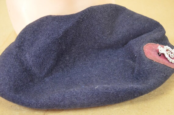 Original beret from British Army resources with a Roy… - Gem