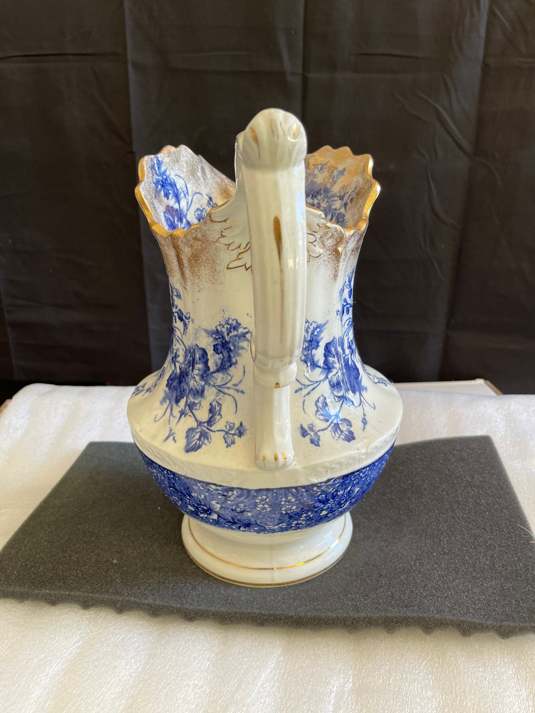 1800’s Impressive Dunn Bennett & Co. Antique White With Blue Floral ...