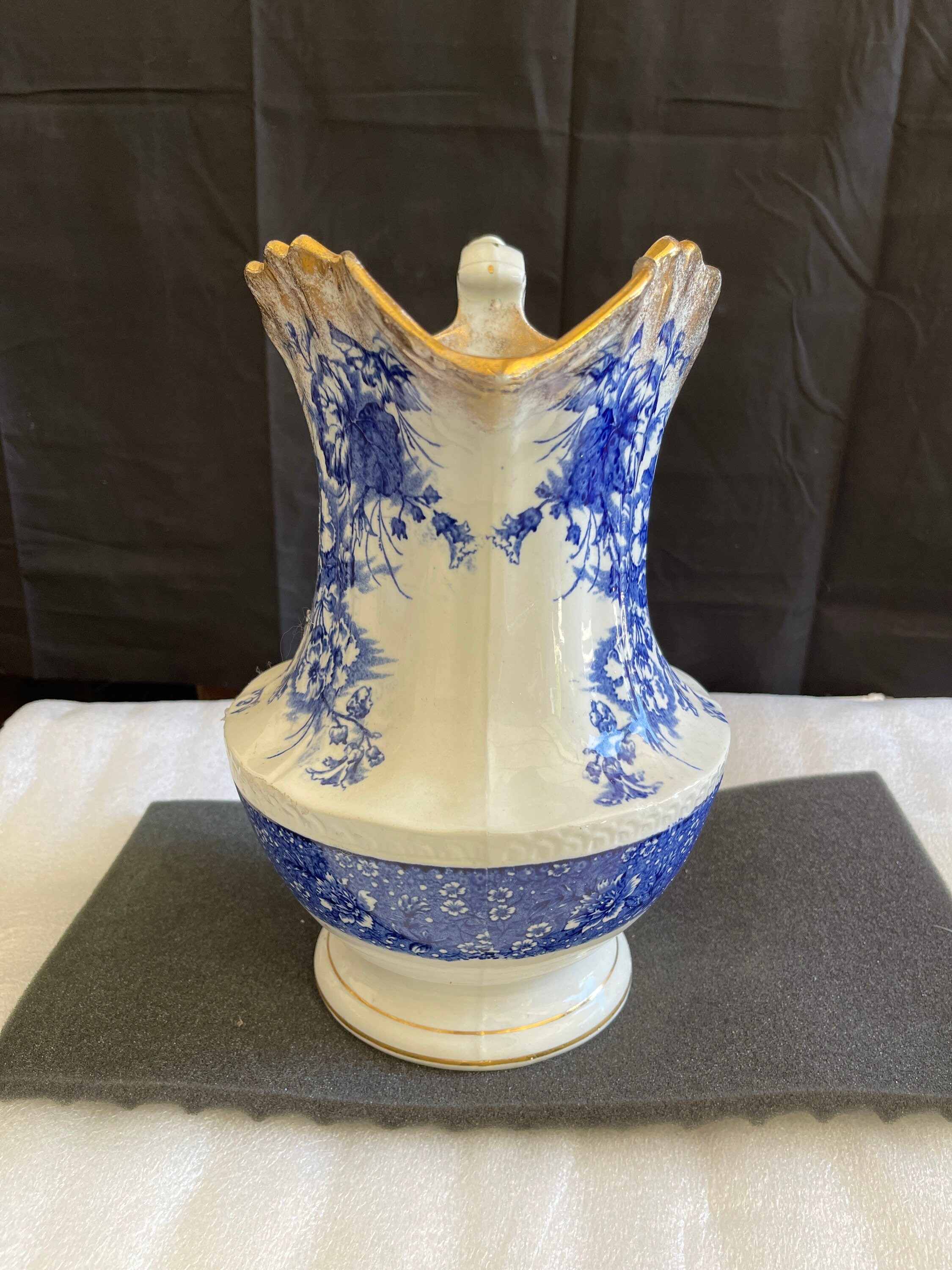 1800’s Impressive Dunn Bennett & Co. Antique White With Blue Floral ...