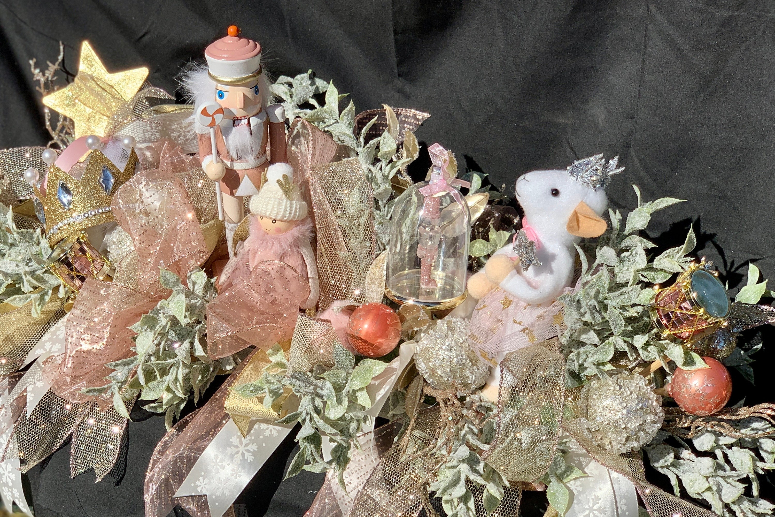 Nutcracker Table Centerpiece Nutcracker table | Christmas dinner table ...