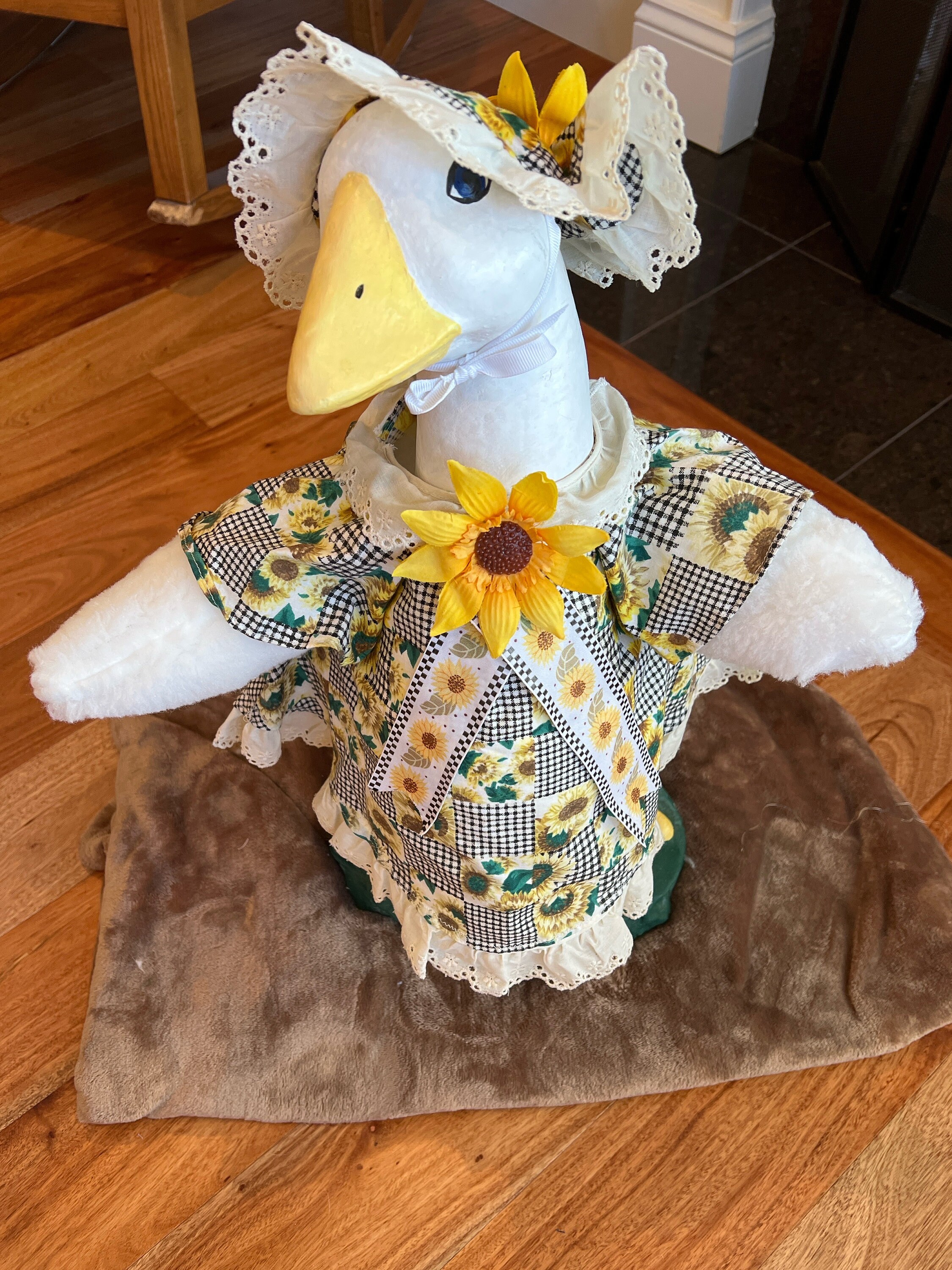 Black and Gold Checkered Sunflower Dress With Fabric Hat for Yard Goose ...