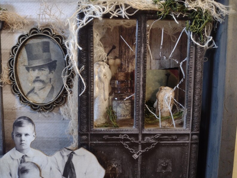 Creepy Curio Shadowbox, Miniature Halloween Display - Etsy